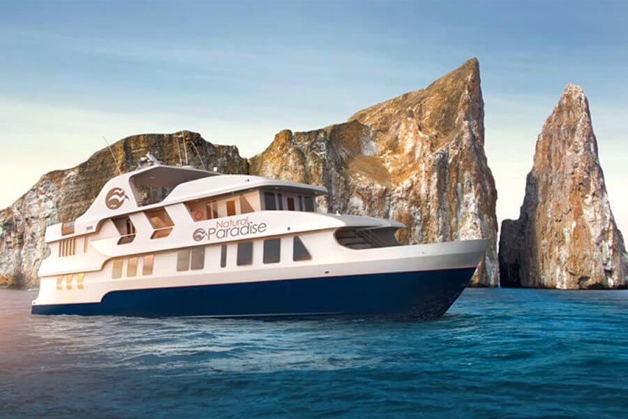 Natural Paradise Luxury Yacht 5* - Guide Ecuador Travel